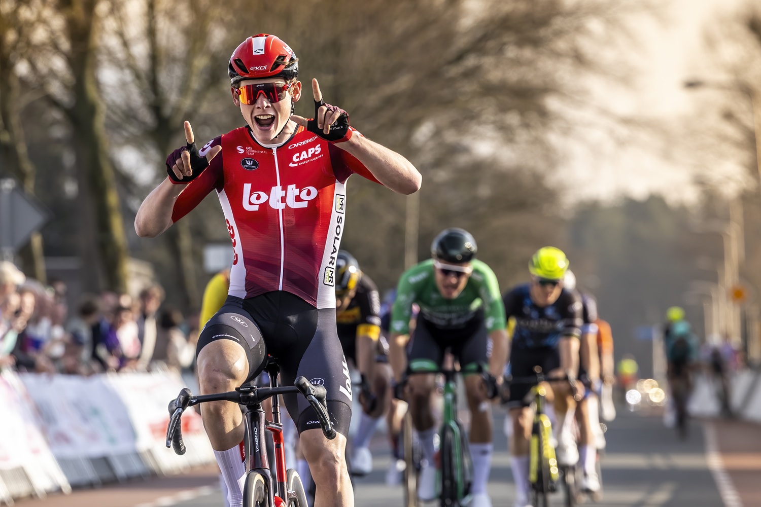 Dorpenomloop Rucphen zege voor Belg Milan De Ceuster - Holland Cup